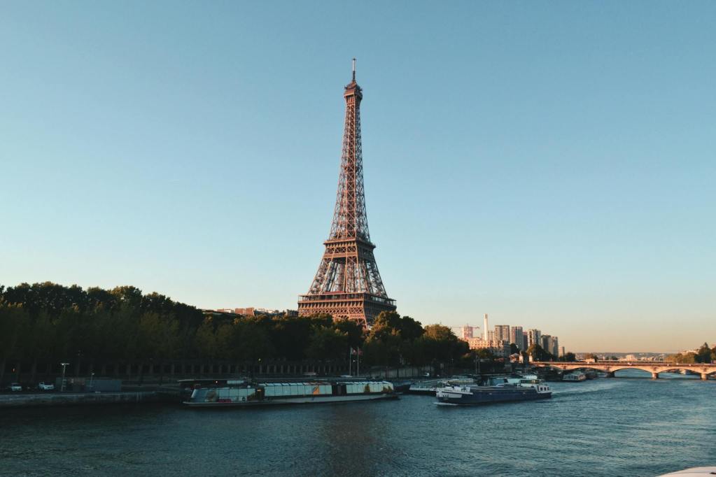 The History of the Eiffel Tower: an Engineering and Cultural Landmark ...