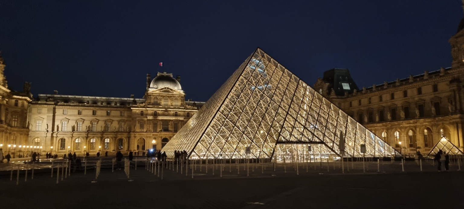The History of the Louvre: From Medieval Fortress to Masterpiece Museum ...