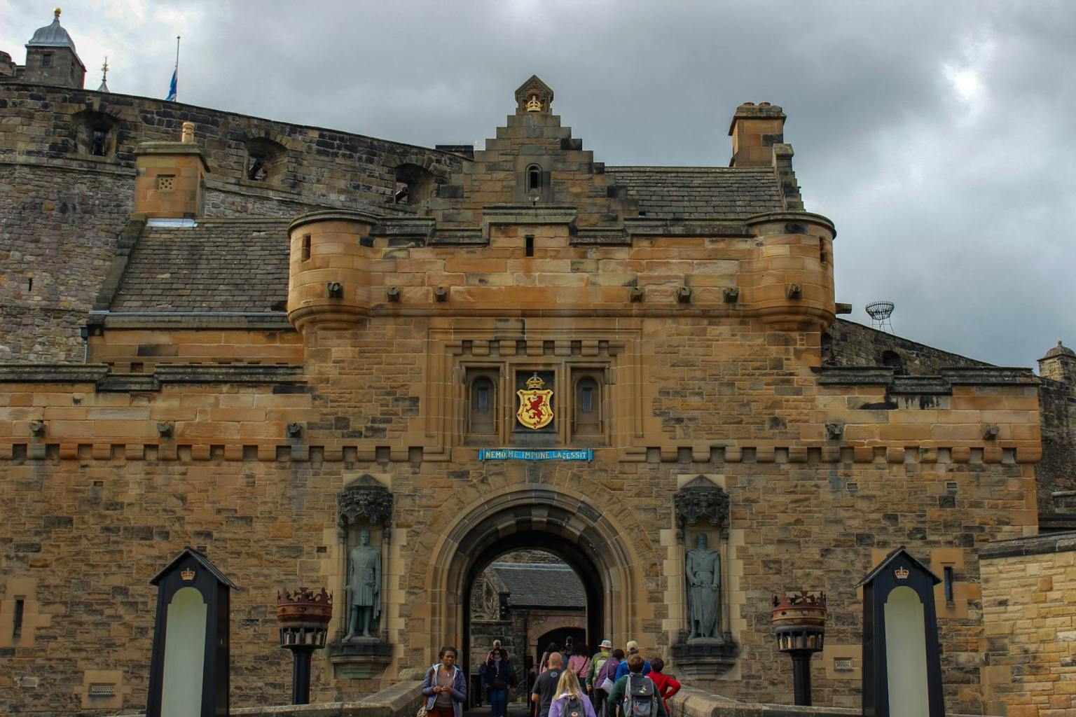 Edinburgh Castle History: Scotland's Fortress of Kings and Legends ...