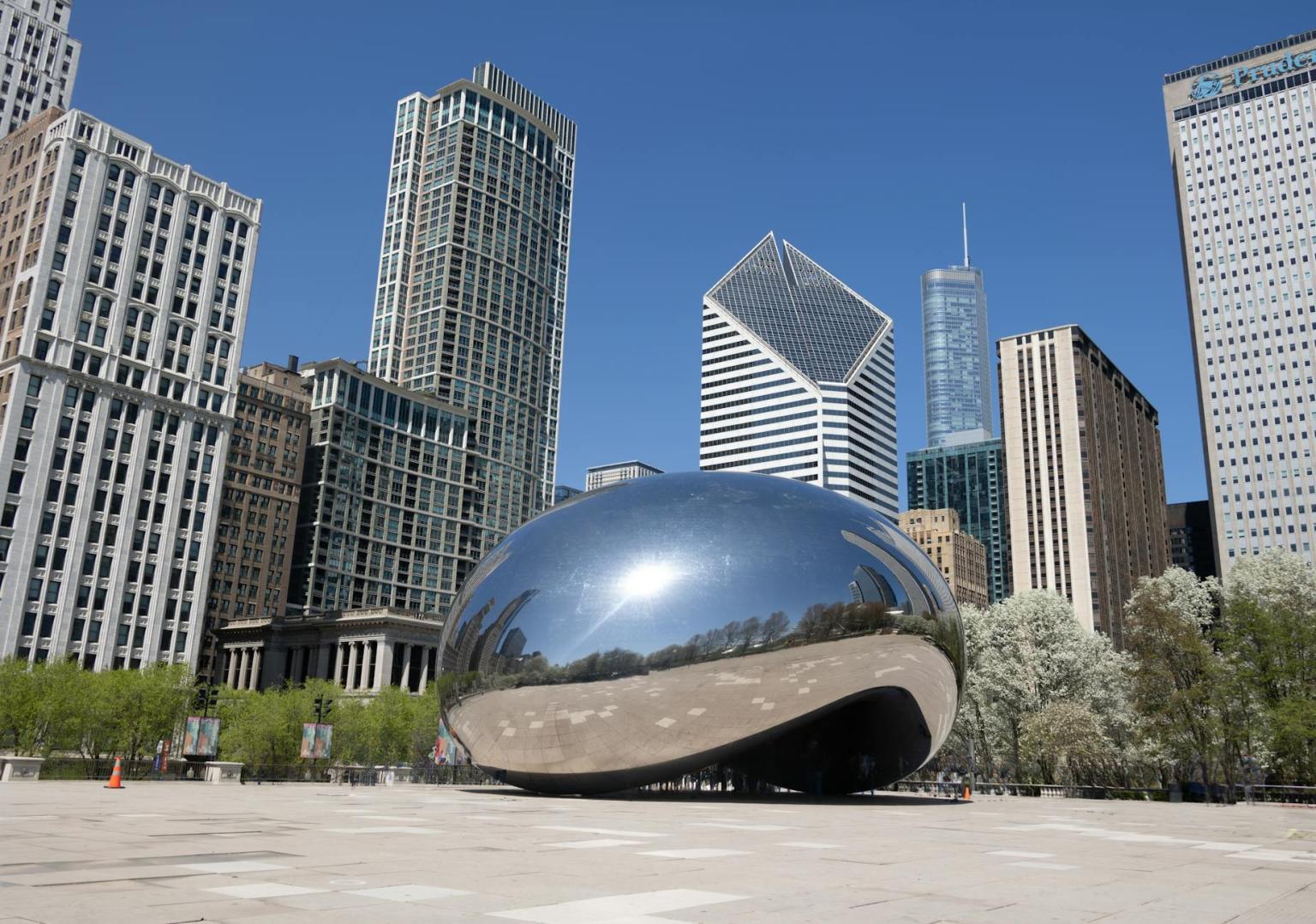 Millennium Park History: How Cloud Gate Became Chicago's Reflective ...