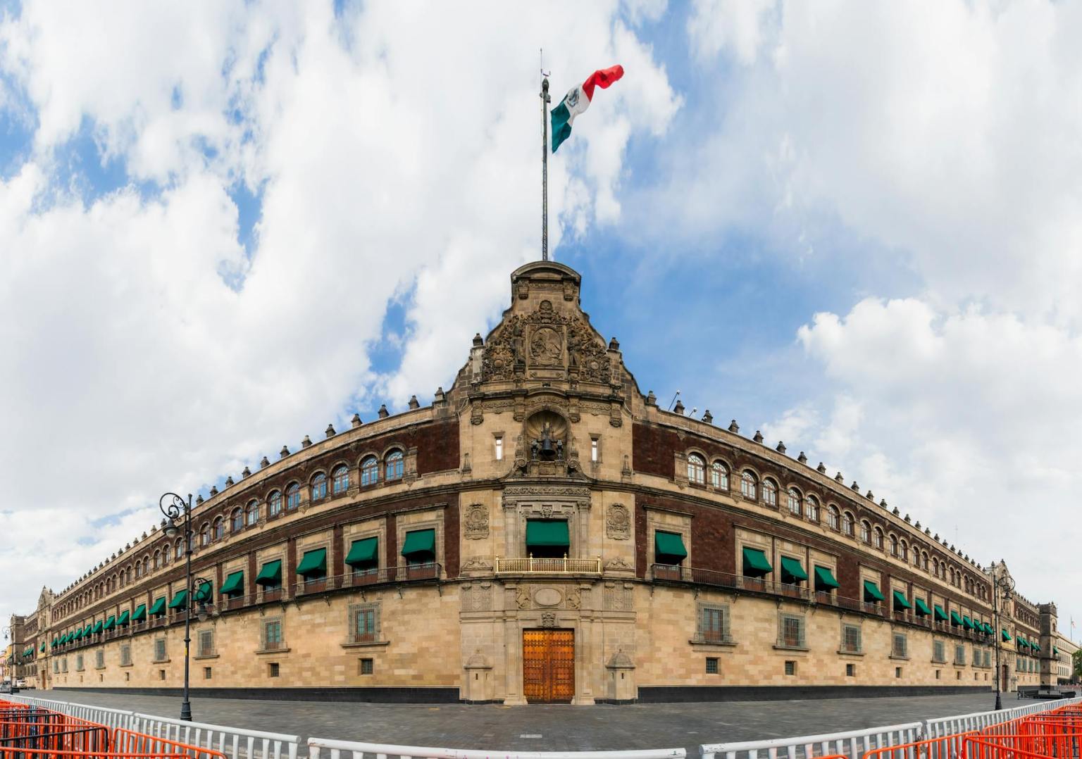 Mexico National Palace History: From Aztec Origins to Modern Democracy ...