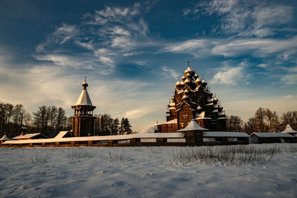 The History of Kizhi Pogost: Discovering Russia’s Wooden Masterpiece on ...